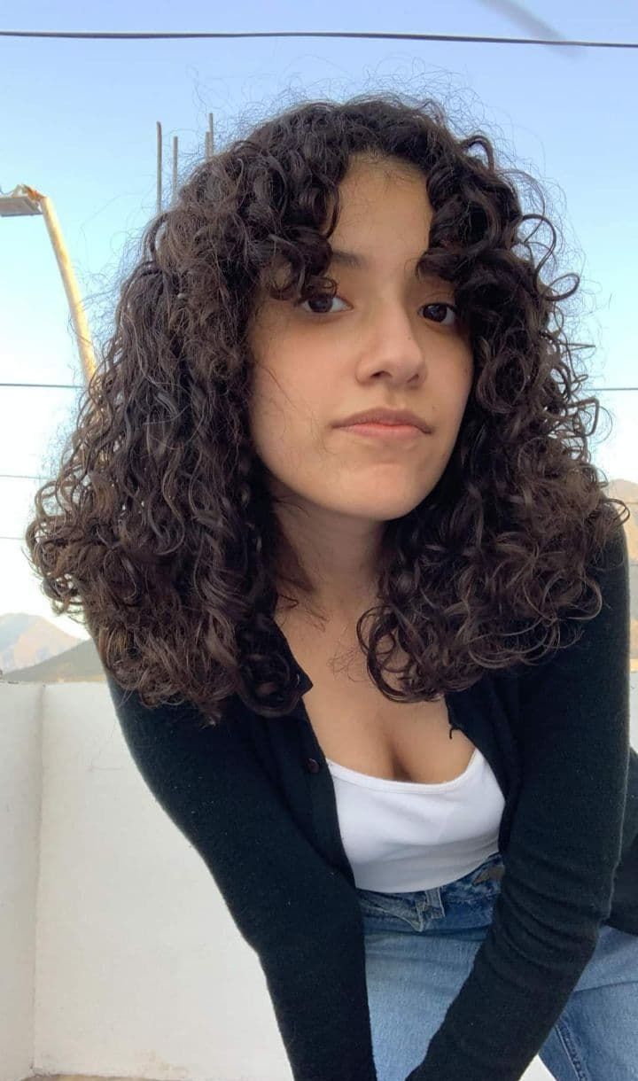 Linda Zorrita Susana • HappyDix.com